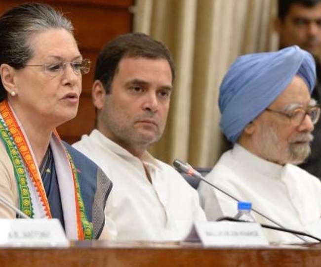 Congress leaders look tense as CWC meeting ends
