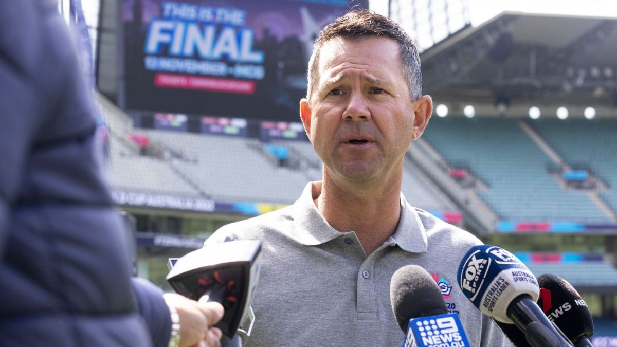 Ricky Ponting Taken To Hospital During First AUS vs WI Test Ricky Ponting Taken To Hospital During First AUS vs WI Test