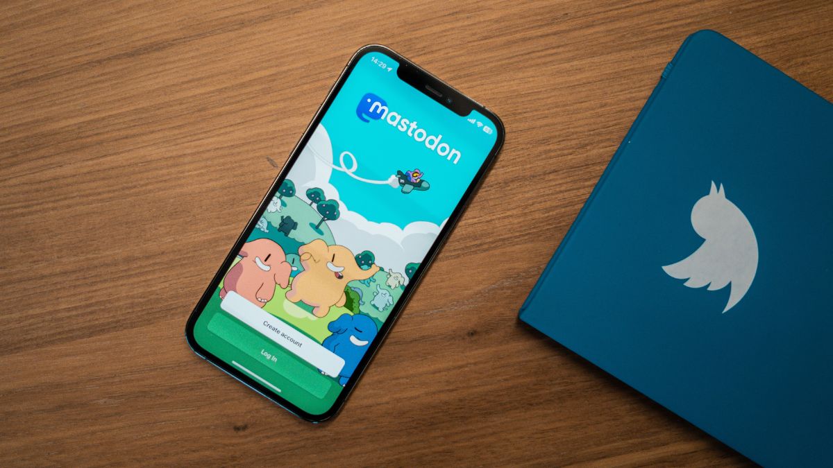 Mastodon Records Sharp Rise In Active Users Amid Declining Twitter ...