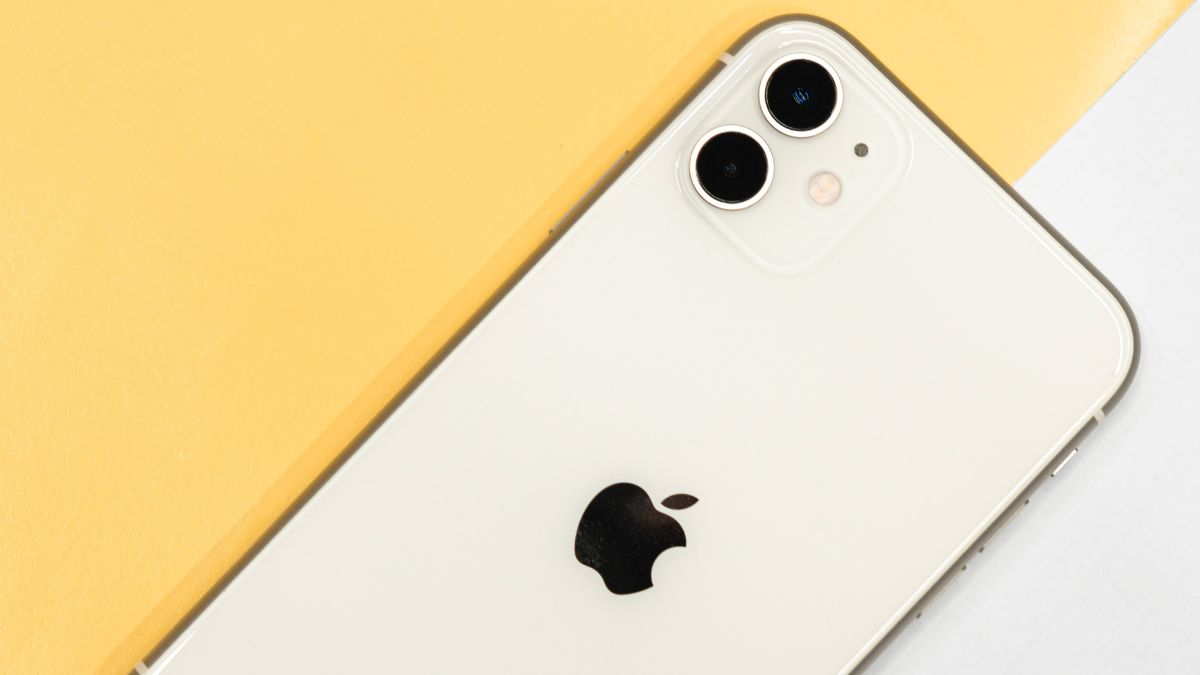 Yearender 2022: Samsung S22 Ultra To iPhone 14 Pro, 5 Best Flagship ...