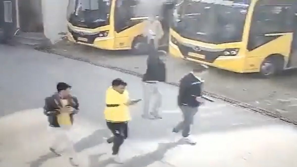 Rajasthan Gangwar: Gangster Raju Theth Killed Outside His Home In Sikar ...