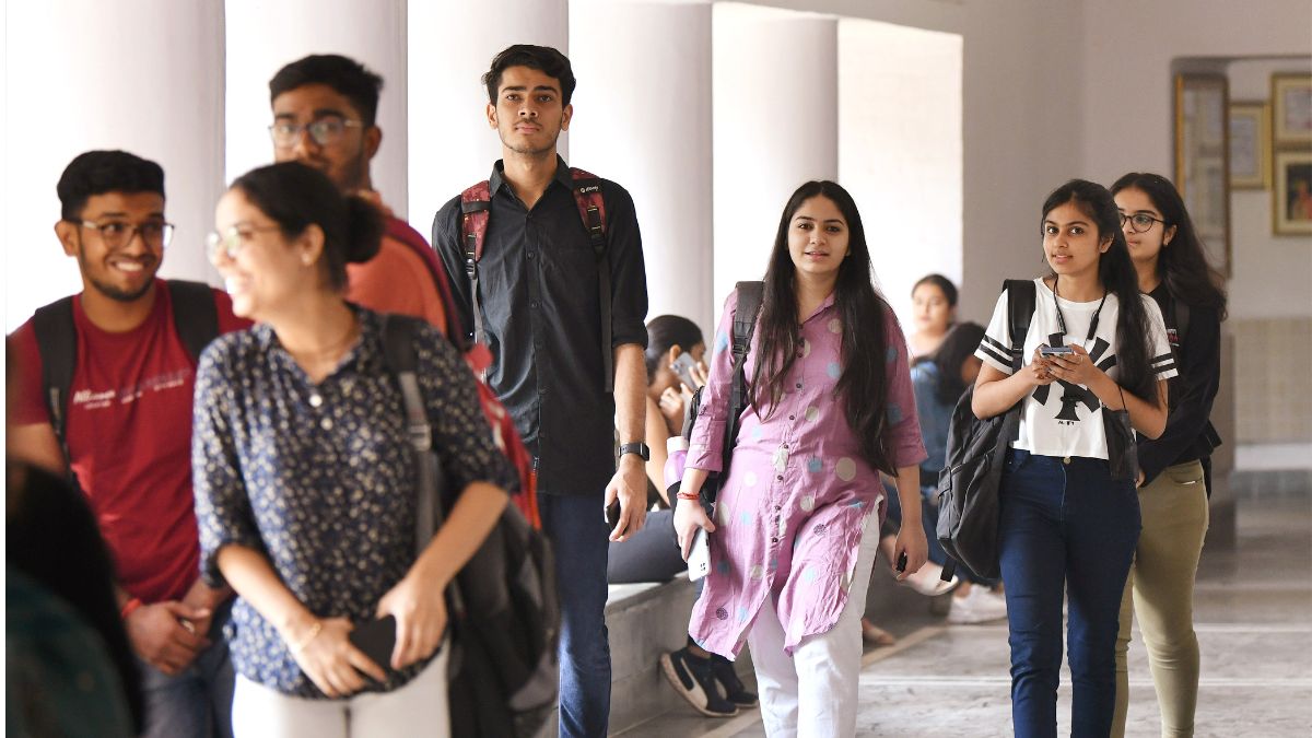 DU New Academic Session Begins: Admission Process Still Underway For ...