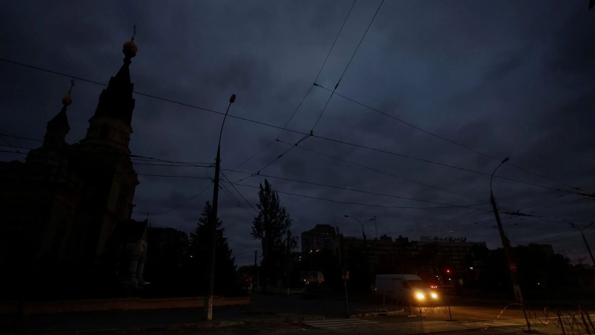 Blackout In Kyiv And Other Regions Of Ukraine As Russia Hits Energy ...