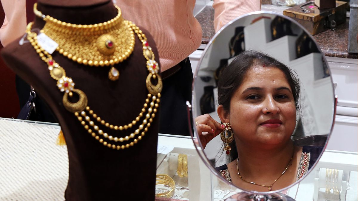 Happy Dhanteras 2022: 6 Auspicious Things To Buy On Dhantrayodashi