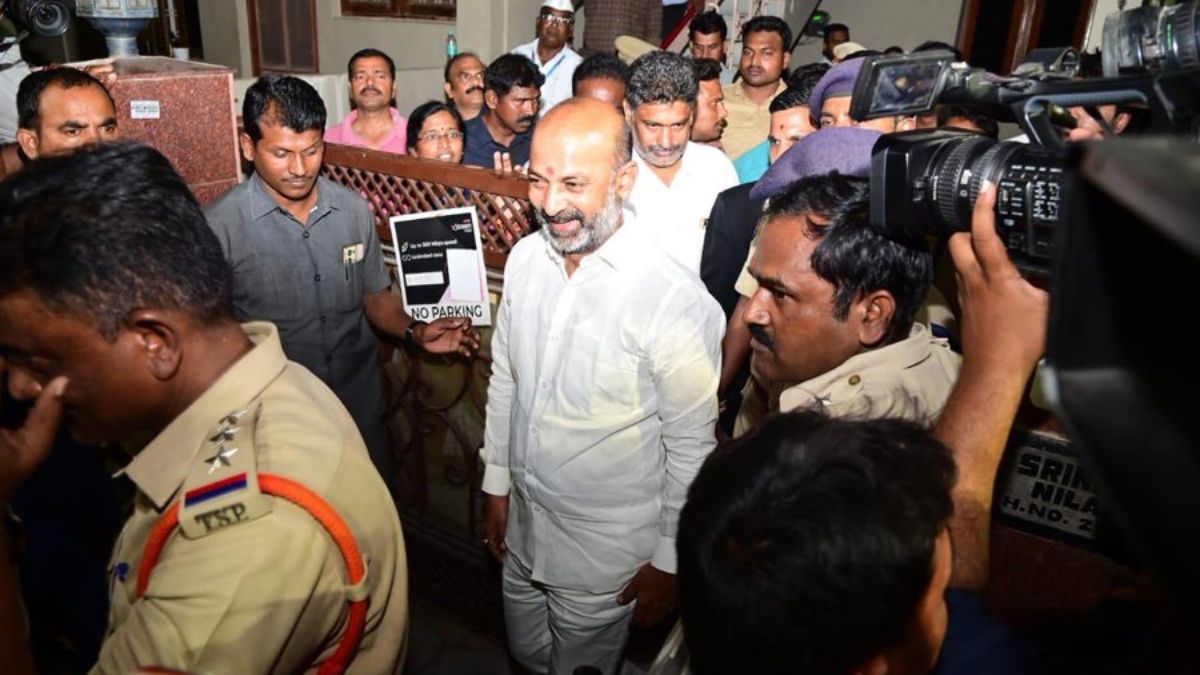 ‘Your Family Is Liquor, Leaker Family’: Bandi Sanjay Slams KCR, Throws ...