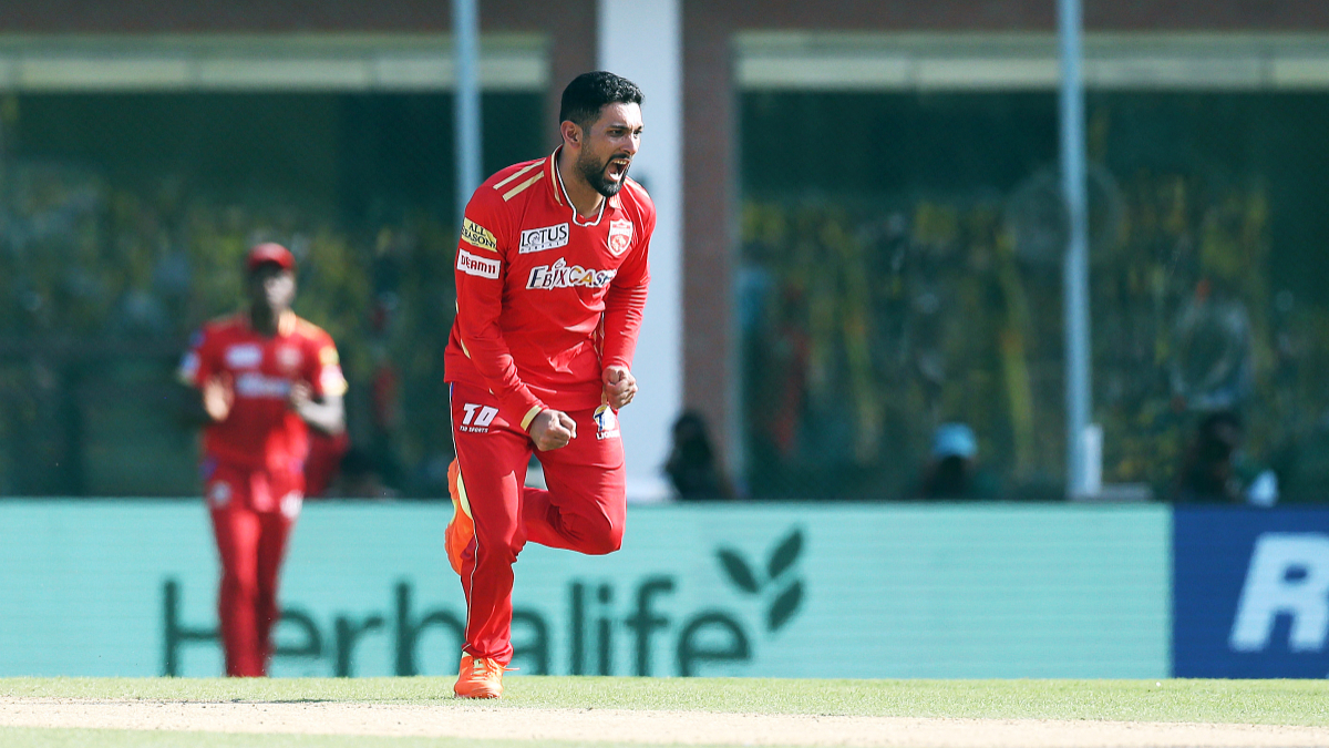 IPL 2023 Sikandar Raza s Last Ball Heroics Helps PBKS Prevail Over CSK IPL 2023 Sikandar Raza s Last Ball Heroics Helps PBKS Prevail Over CSK