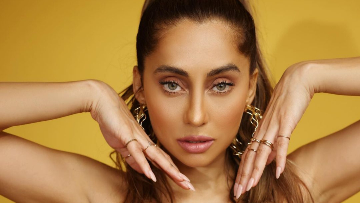 Anusha Dandekar Reveals Why Gauri Khan Stopped Her From Taking Suhana Khans Interview Requests