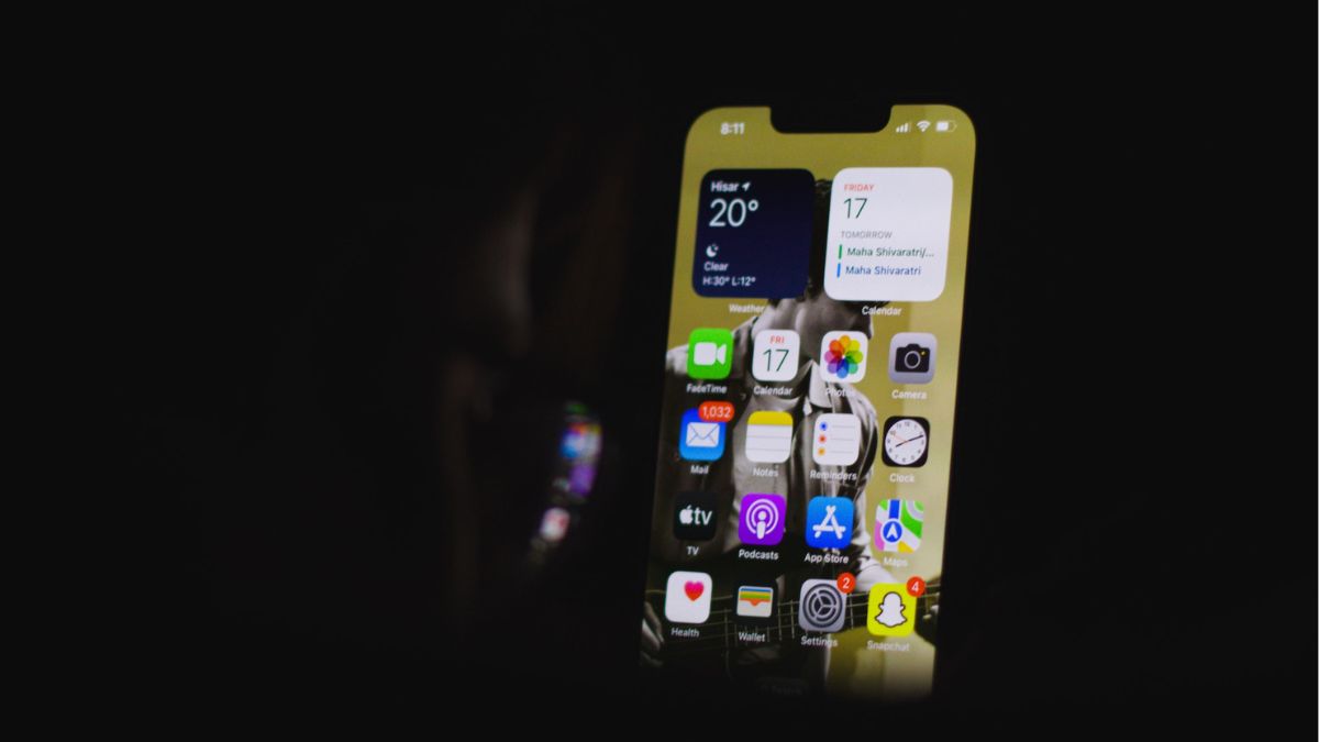 iOS 17 Features: Sideloading Apps, Revamped Control Center And More ... iOS 17 Features: Sideloading Apps, Revamped Control Center And More ...