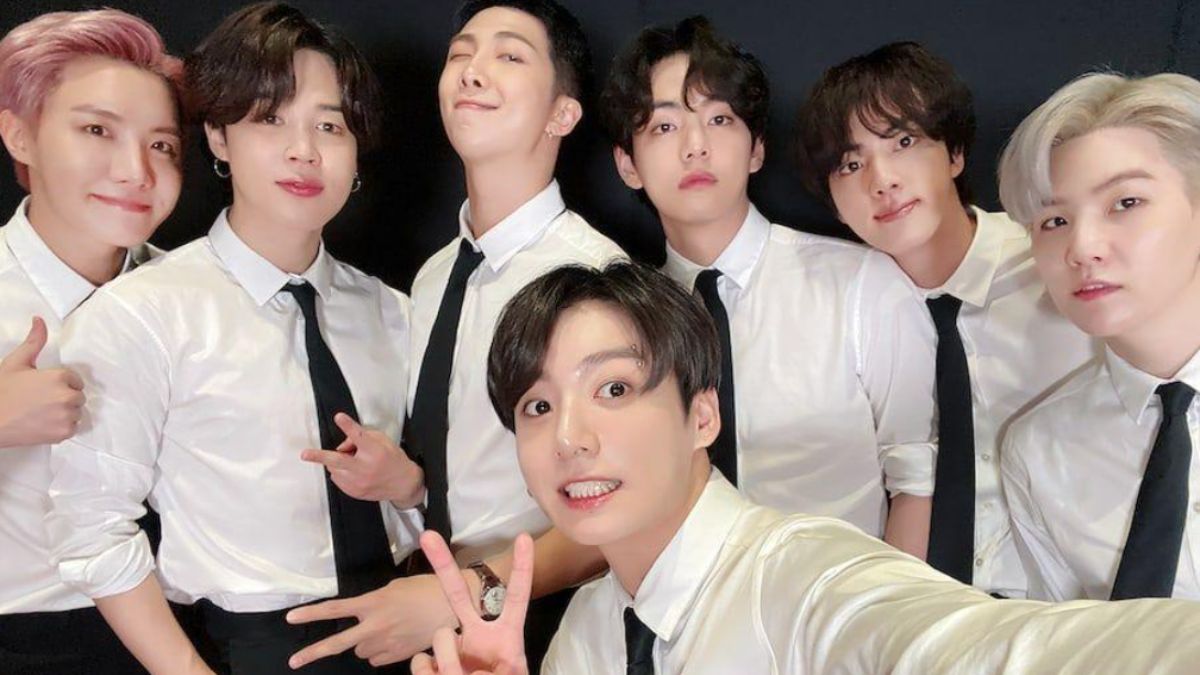 BTS Delivers Million-Dollar Surprise: Special Photo Cards For ARMY At ...