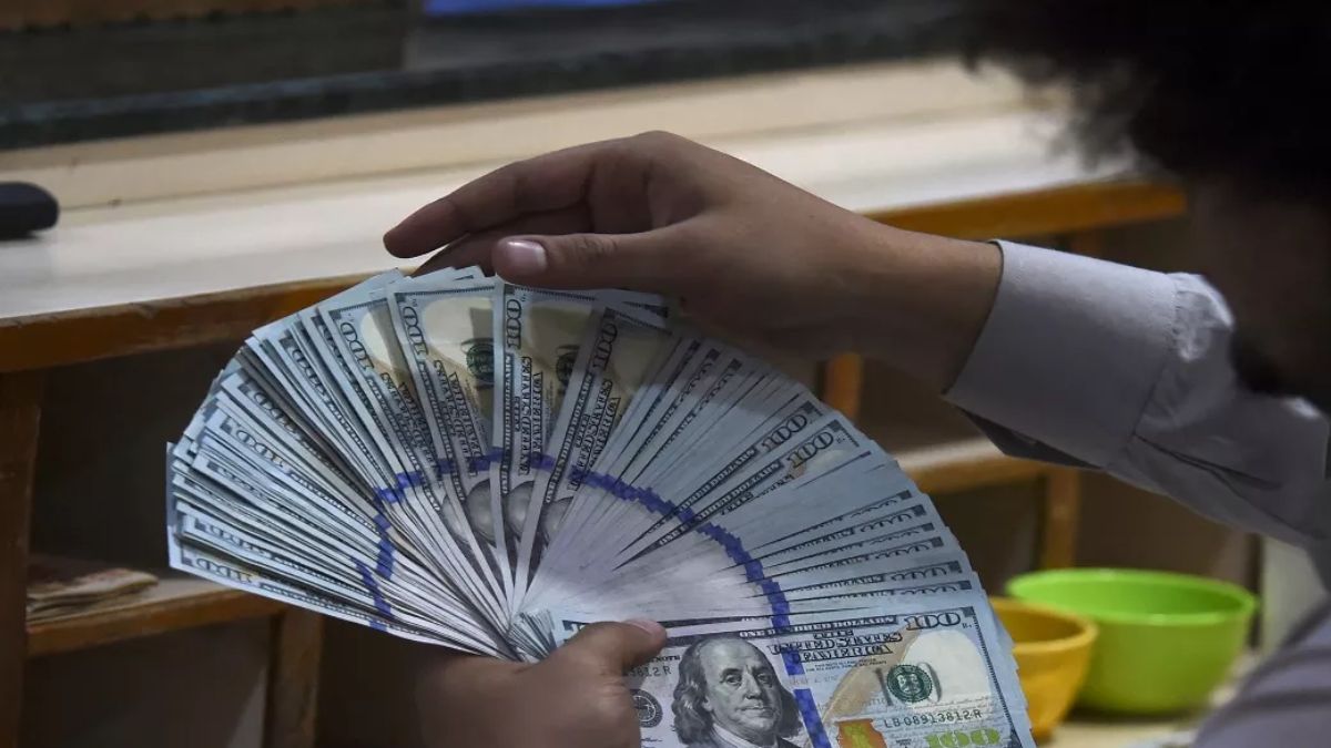 Pakistan Rupee Falls To Record Low At 299 Against US Dollar