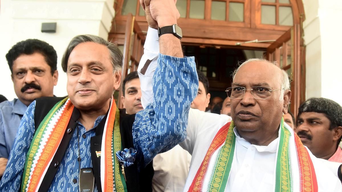 \Congress Reconstitutes CWC For Five-State Polls; Sashi Tharoor, Sachin ...