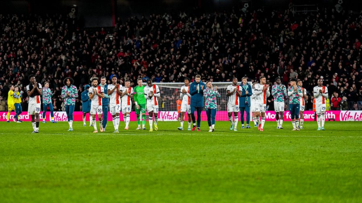Premier League Match Suspended After Luton Captain Tom Lockyer Suffers ...