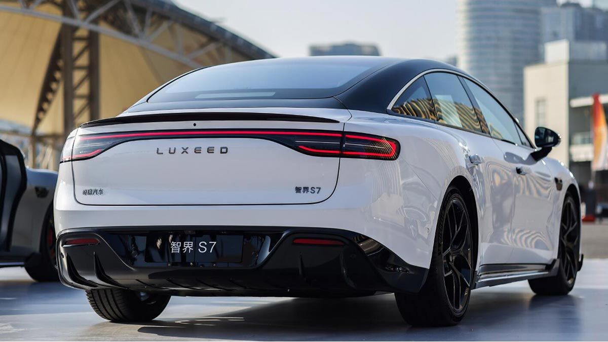 Huawei Launches Luxeed S7 EV In China With 855 Km Driving Range; Full Details Here