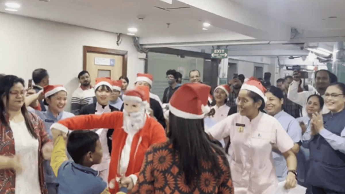 Viral Video: Assam’s Hospital Staff Sings Christmas Carols For Patients ...
