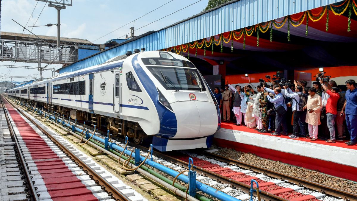 Vande Bharat Train Between Katra And Delhi To Start From December 30 ...