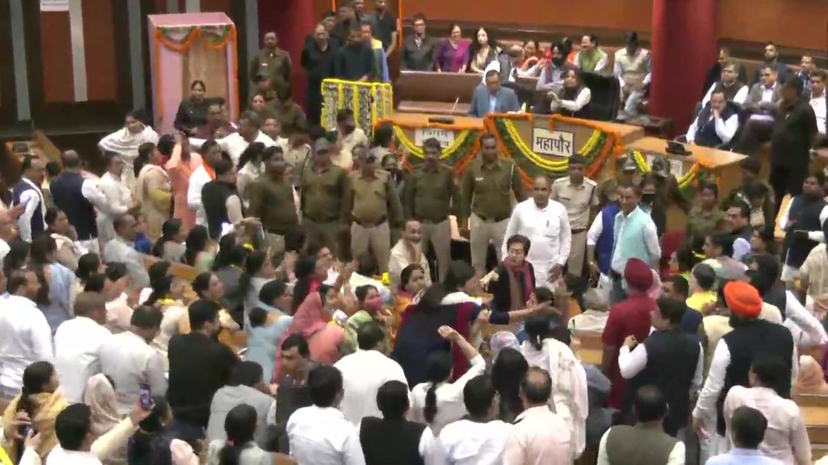 Delhi MCD House Adjourned Till Tomorrow Morning After Overnight Scuffle Between AAP, BJP | 10 Points