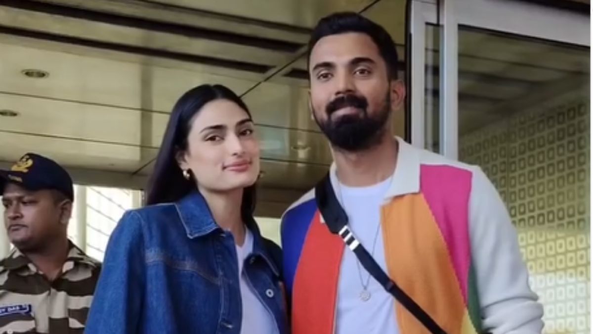 Athiya Shetty-KL Rahul Spotted At Mumbai Airport Ahead Of Hardik Pandya ... Athiya Shetty-KL Rahul Spotted At Mumbai Airport Ahead Of Hardik Pandya ...