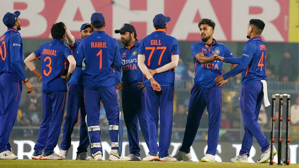 IND vs SL 1st ODI: Virat Kohli's Ton Helps India Win Series Opener In ... IND vs SL 1st ODI: Virat Kohli's Ton Helps India Win Series Opener In ...