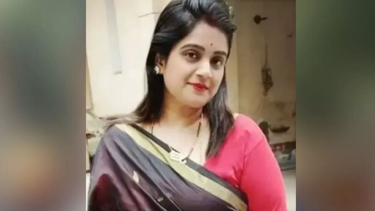 Bihar: Chapra Mayor Rakhi Gupta Sacked For Submitting Poll Affidavit ...