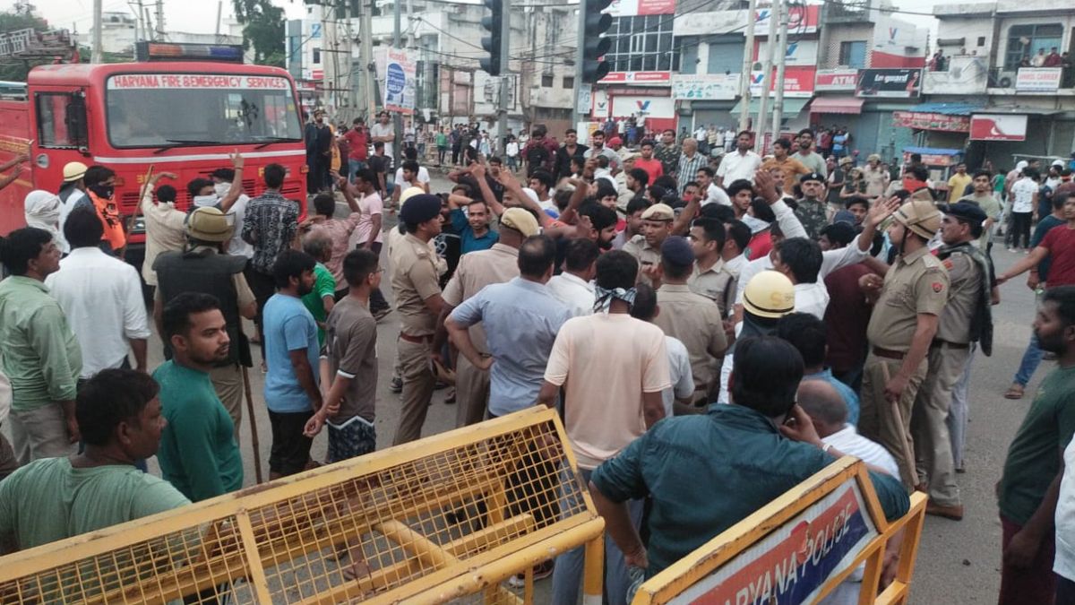 Nuh Violence News: Two Dead, Several Injured In Clashes Between Two Communities During VHP Rally ...