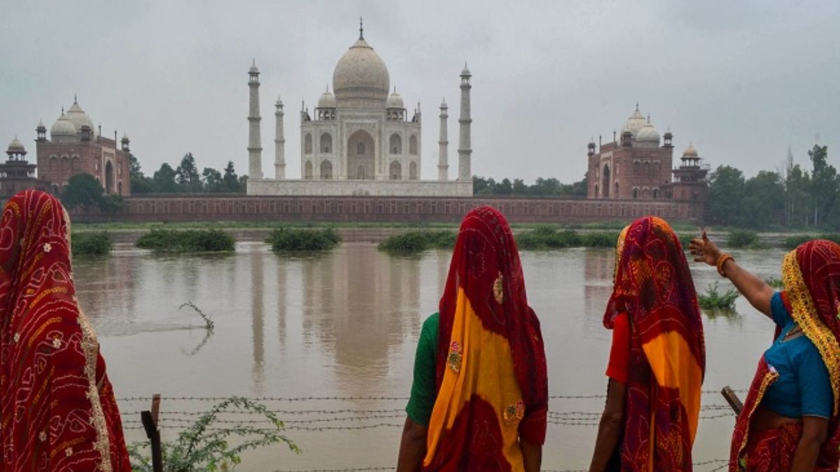 Rising Yamuna Water In Agra Reaches Taj Mahal After 45 Years As ...