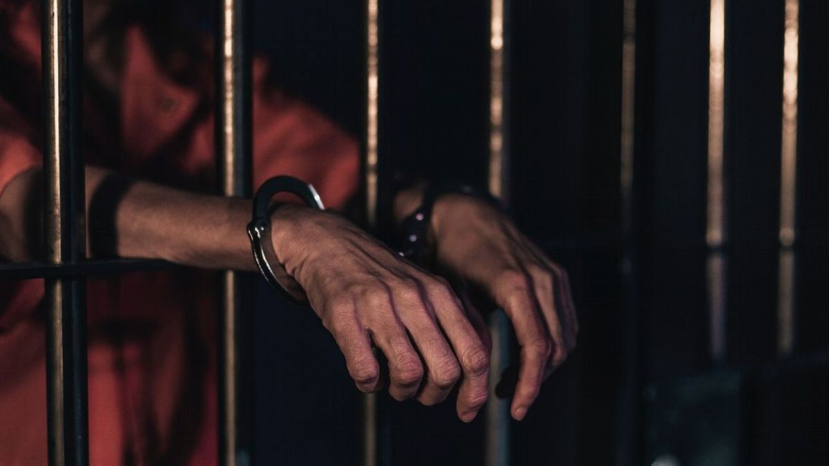 Mother And Five Children Burnt Alive After Fire Engulfs Their Hut In UP ...