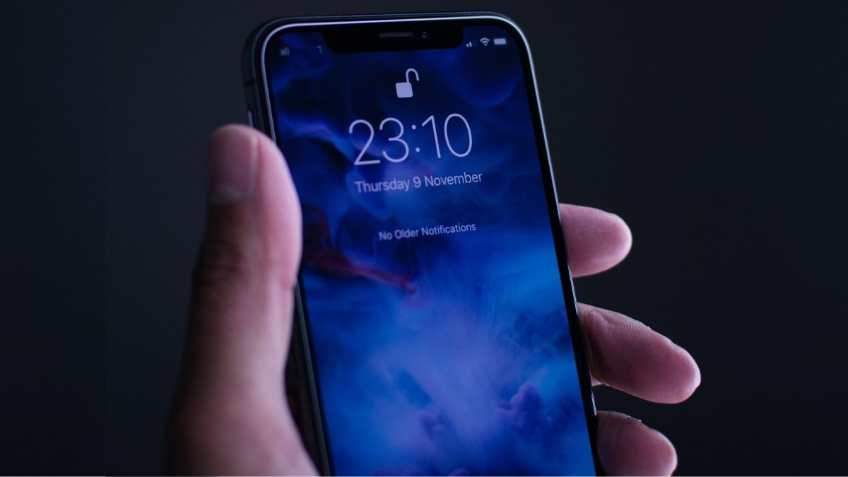 iPhone Cyberattack Alert! This Text On iMessage Can Take Full Control ... iPhone Cyberattack Alert! This Text On iMessage Can Take Full Control ...