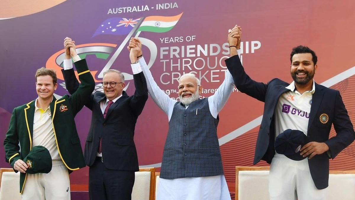 'Height Of Self-Obsession': Congress Slams PM's Lap Of Honour At ...