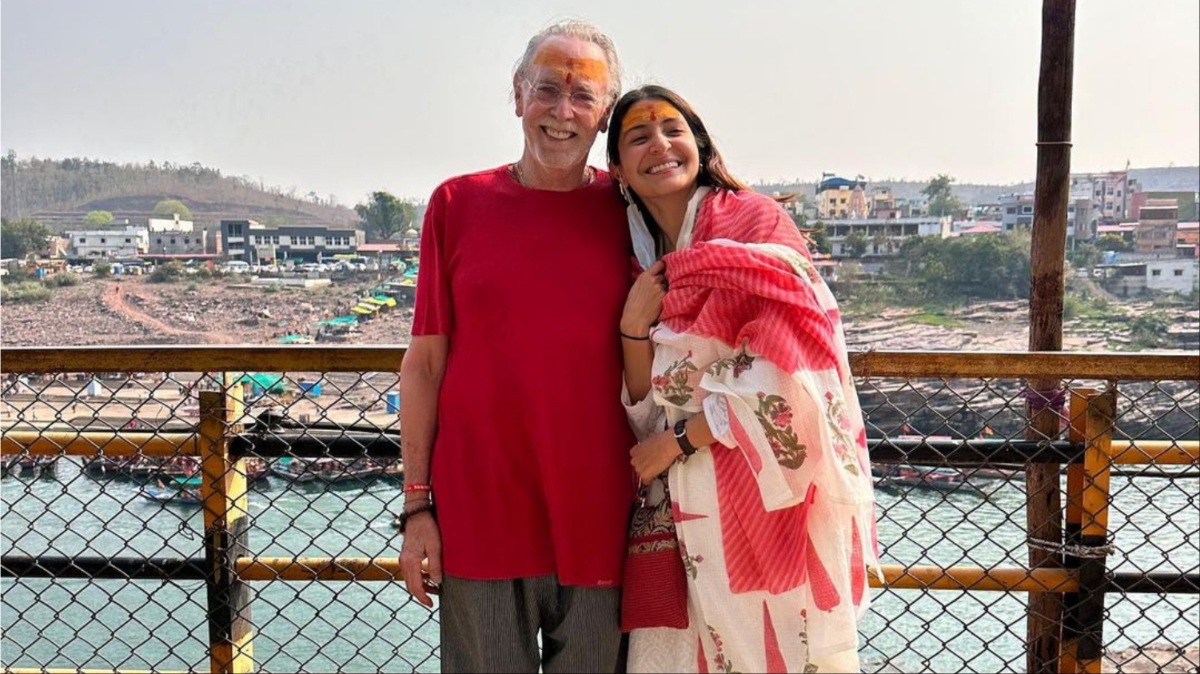 Anushka Sharma Pays Special Tribute To Her Guru Neem Karoli Baba