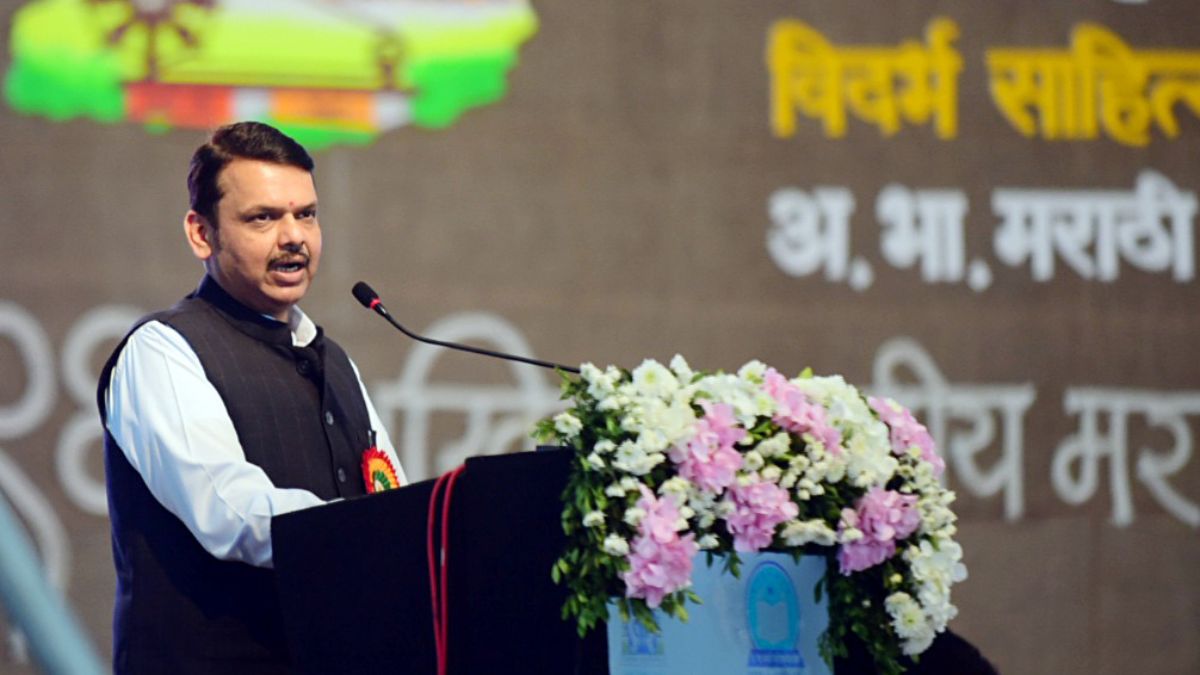 Devendra Fadnavis Targets Uddhav Thackeray For 'Urdu' Banner At Rally ...