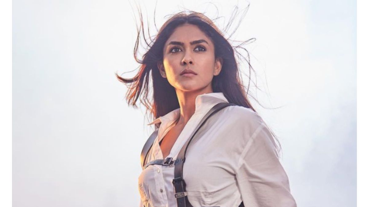 Mrunal Thakur Had A Tough Time In Playing A Cop In Gumraah', Actor Says ...