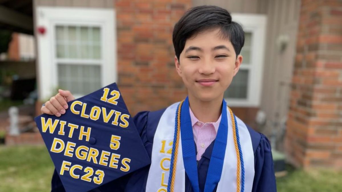 US: 12-Year-Old Child Prodigy Graduates From California College With ...