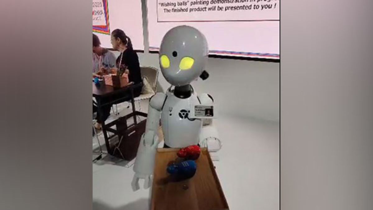 Robot At G7 Summit In Hiroshima Welcomes Indians With 'Namaste' | Watch ...
