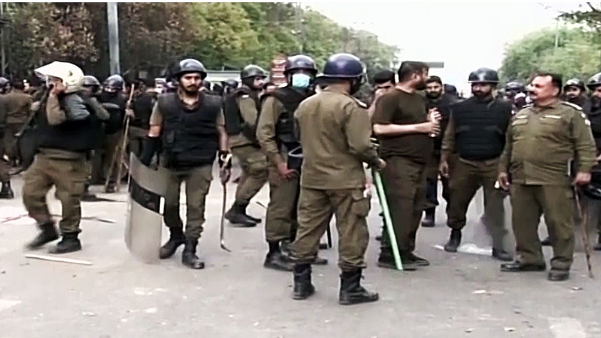 Pakistan Crisis: UK, US And Canada Issue Travel Advisories For Citizens ...