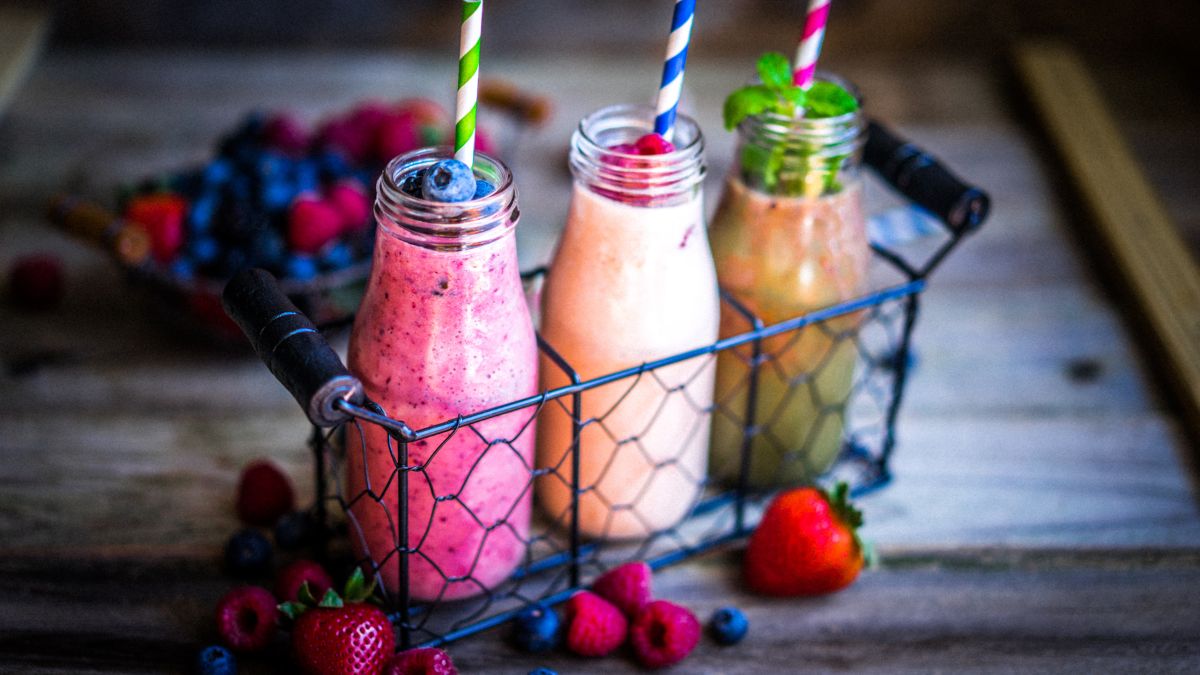 Smoothie Lover? 4 Healthy Summer Smoothies To Give Your Day A ...
