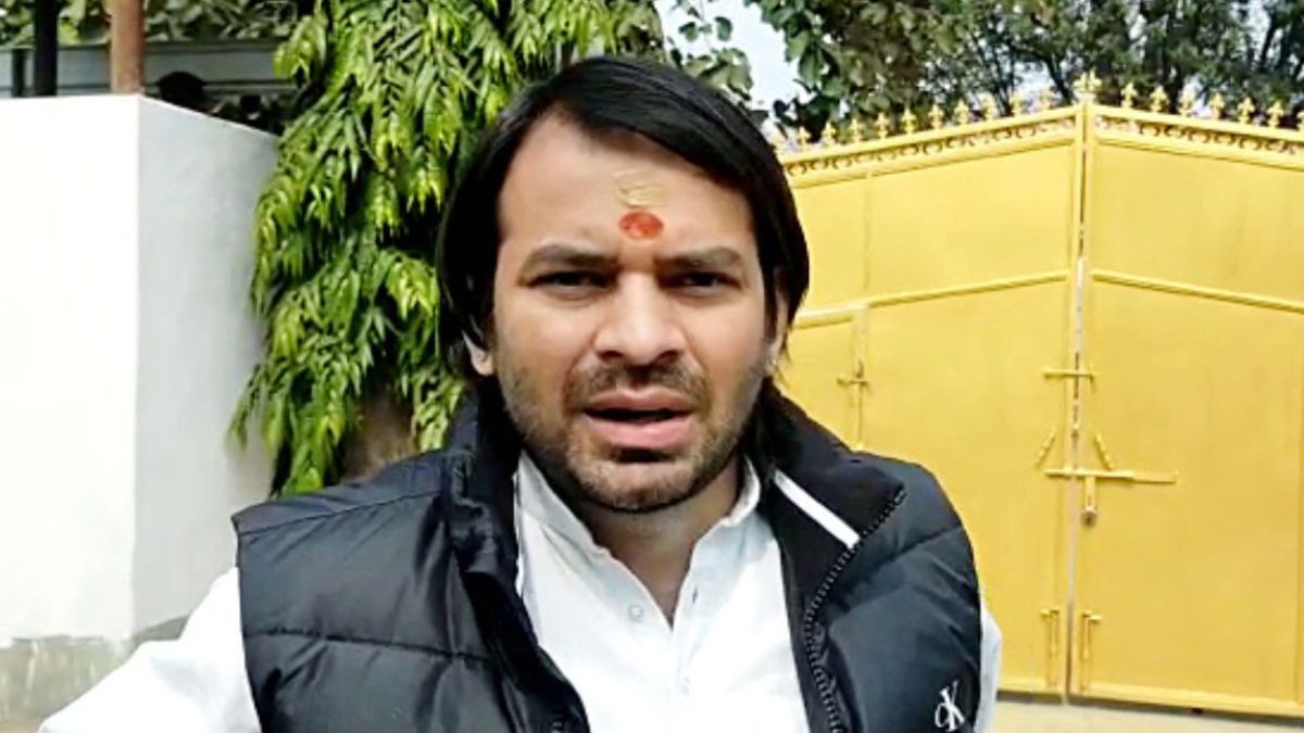 'Baba Abusing Biharis': Tej Pratap Yadav Slams Dhirendra Shastri Over His 'Pagal' Remark
