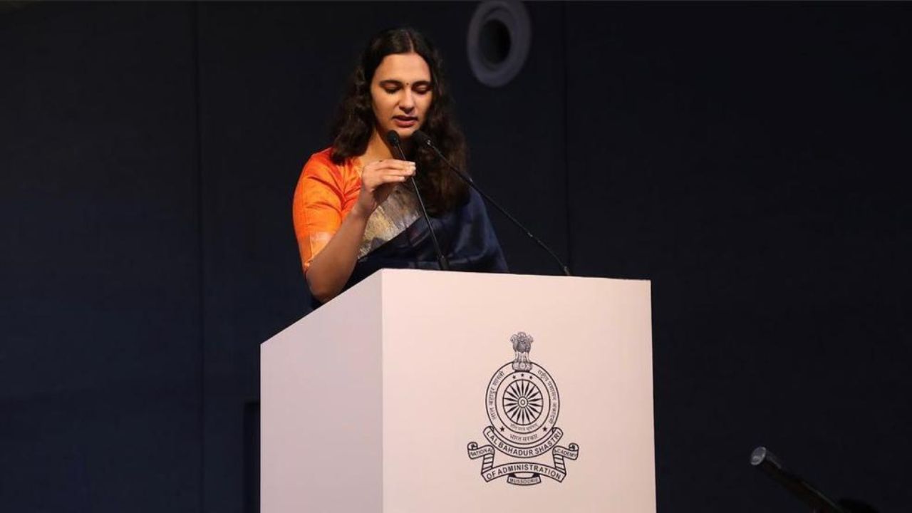 UPSC Success Story: Aashna Chaudhary Secures AIR 116 In Third UPSC ...