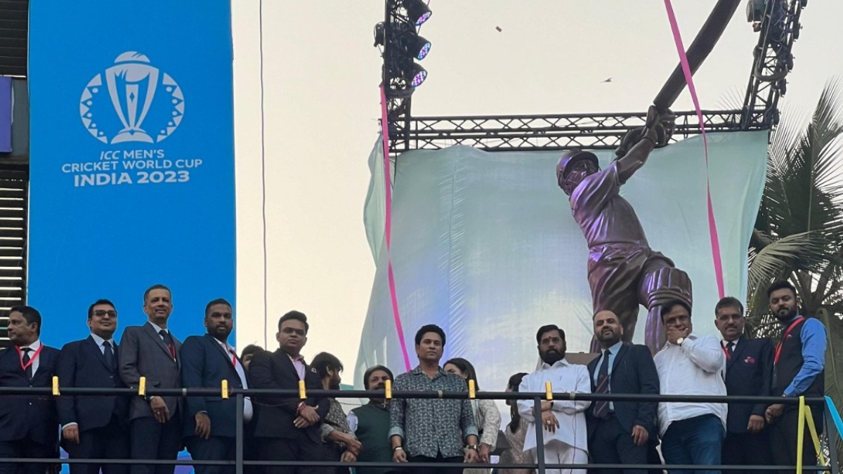 Sachin Tendulkar's Grand Statue Unveiled At The Iconic Wankhede Stadium ...