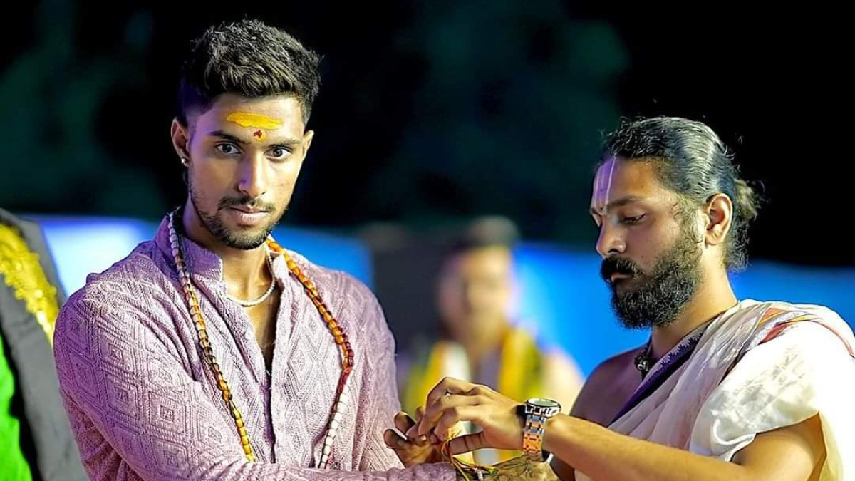Washington Sundar, Tilak Varma Offer Prayers At Simhachalam Sri Lakshmi ...