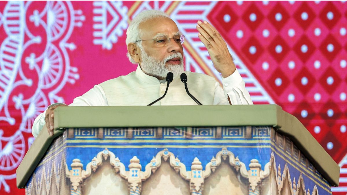 'Congress Sold Exam Papers': At Rajasthan Poll Rally, PM Modi Promises ...