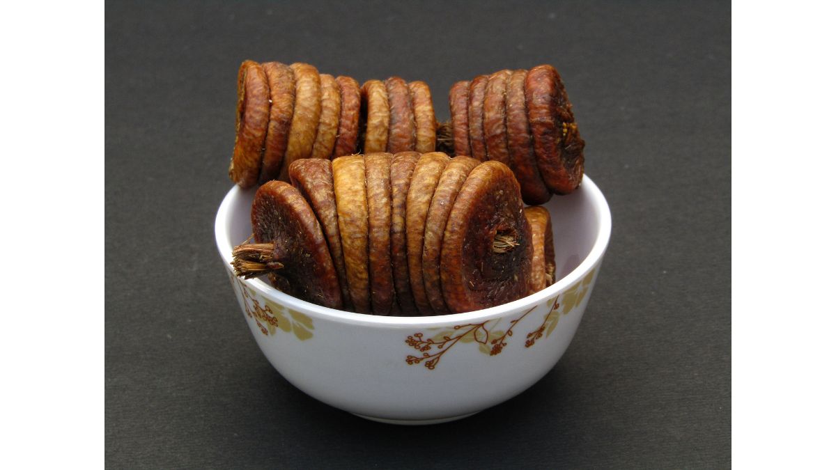 4 Reasons To Drink Anjeer Water Every Morning As A Detox Drink