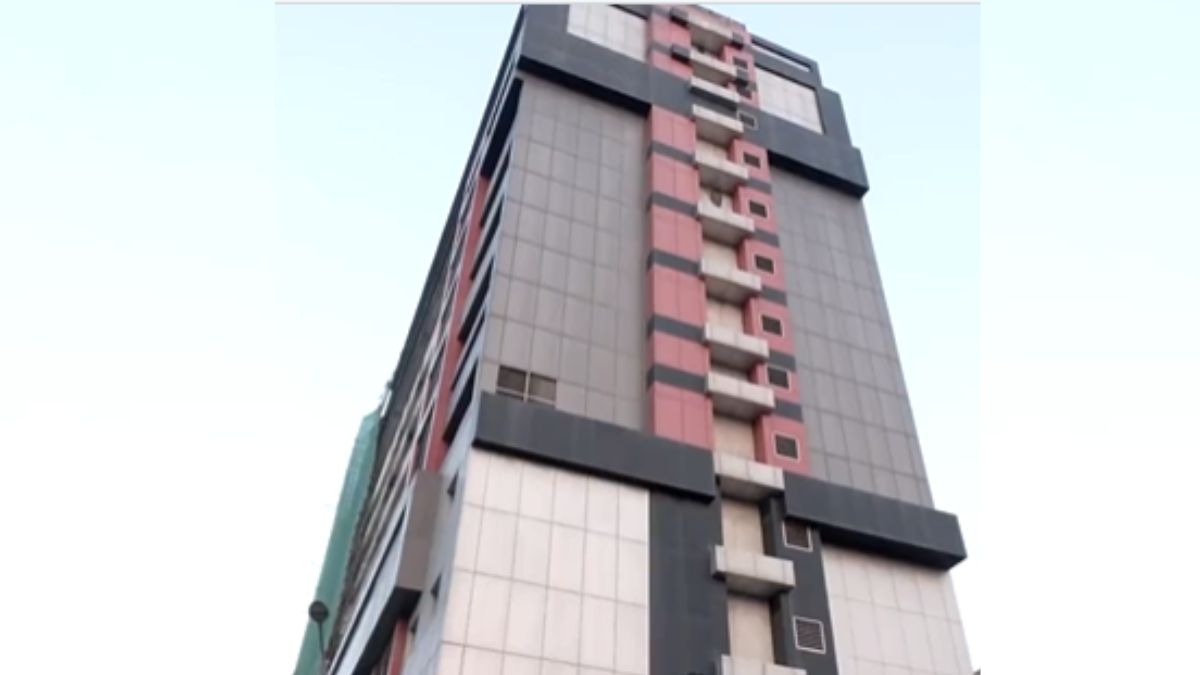 Mumbai: 7 Killed, Over 50 Injured In Massive Fire At Goregaon Building ...