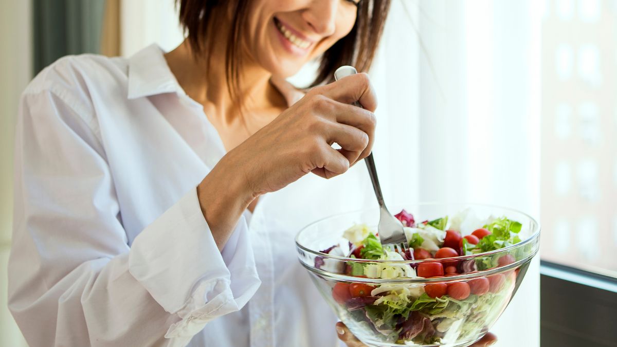 What Are The Food Items That Women Should Include Into Their Diet After 30?