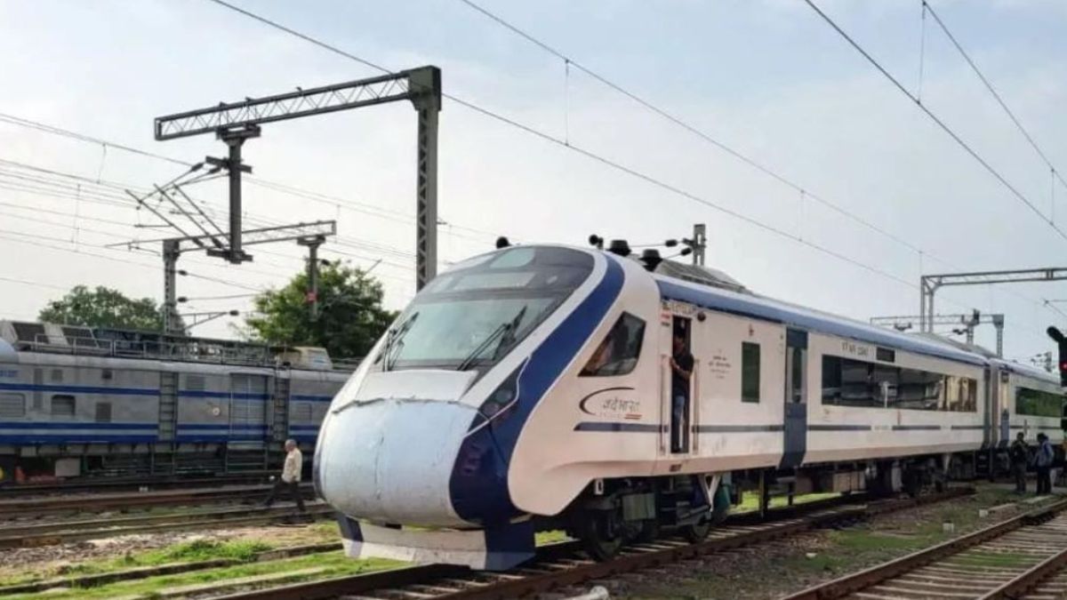 Karnataka CM Siddaramaiah Urges Railway Minister To Extend Vande Bharat ...