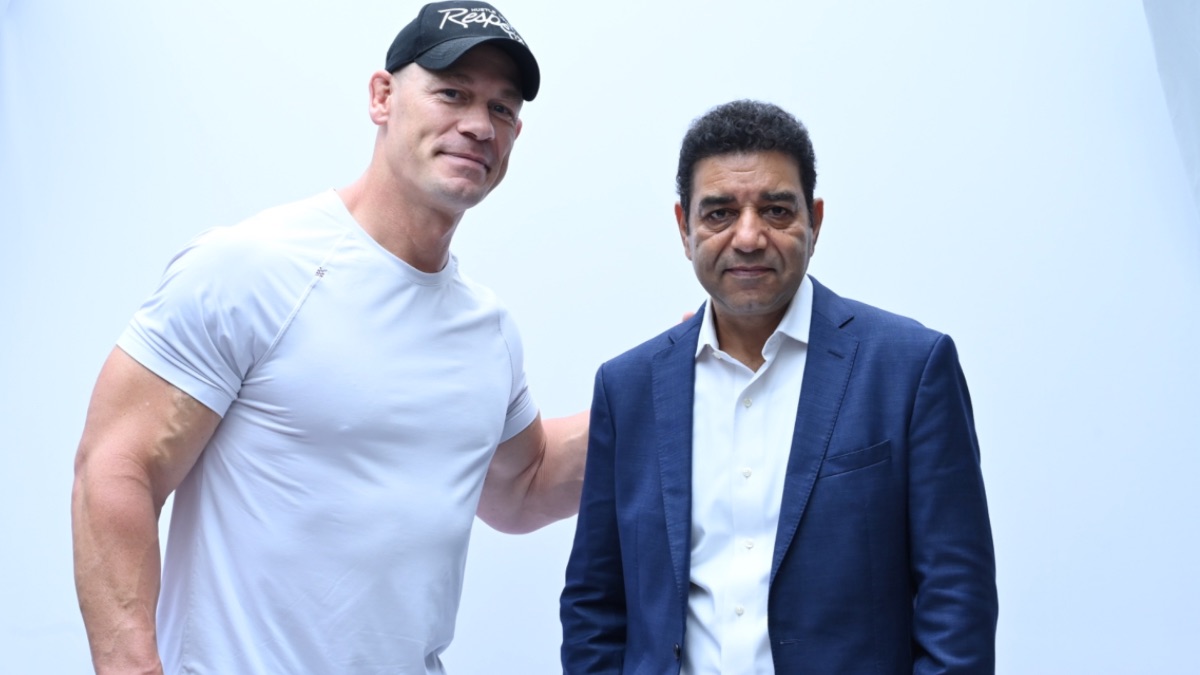 John Cena Meets South Superstar Karthi Before WWE Superstar Spectacle ...