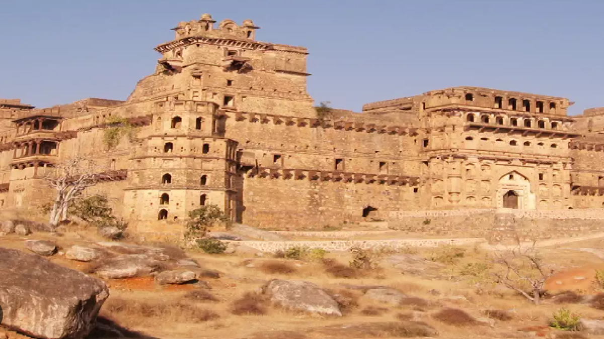 Top 10 Creepiest And Abandoned Places In The World | Chernobyl To Hotel ...