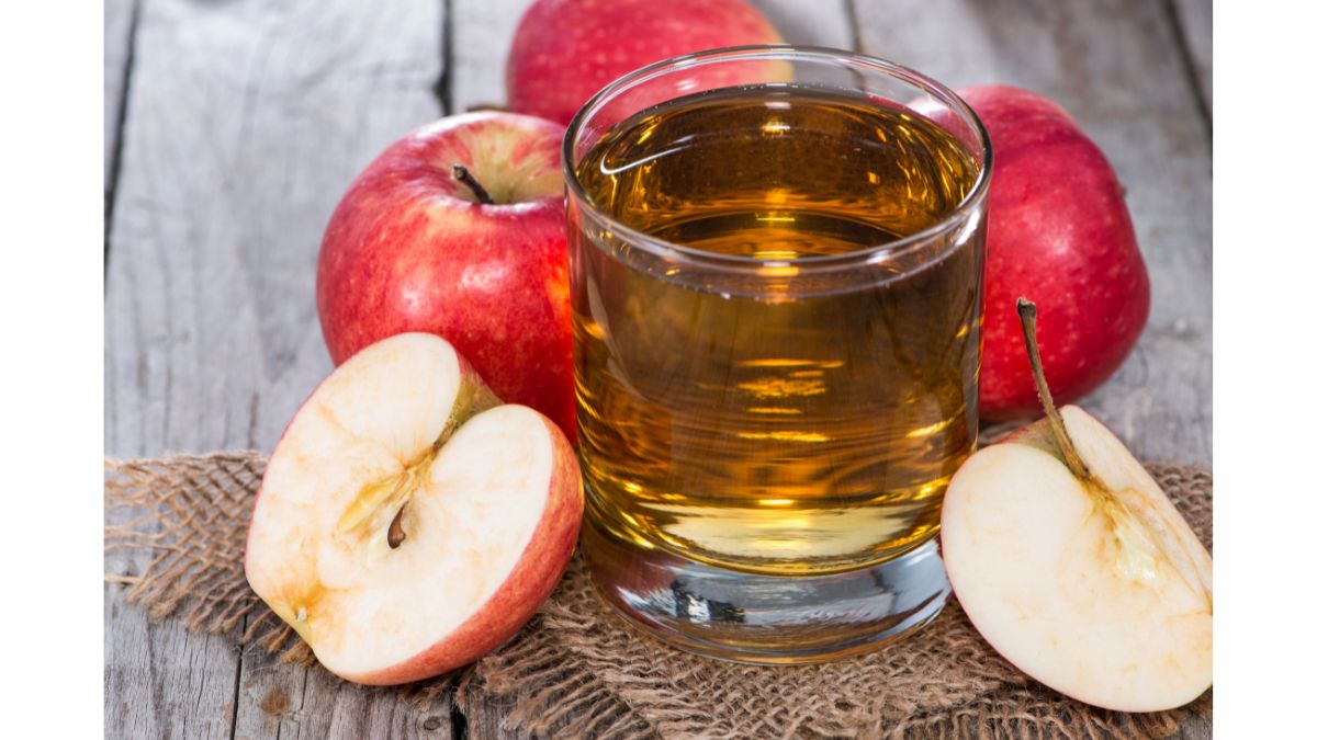 5 Incredible Health Benefits Of Drinking Apple Juice In The Morning