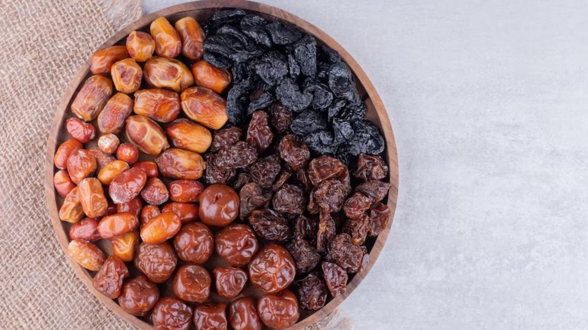 5 Reasons Why You Must Eat Dates In The Morning