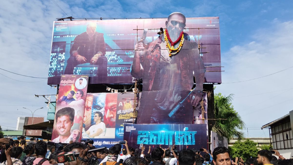 Jawan Tamil First Day First Impressions Out: Shah Rukh Khan's Craze In ...