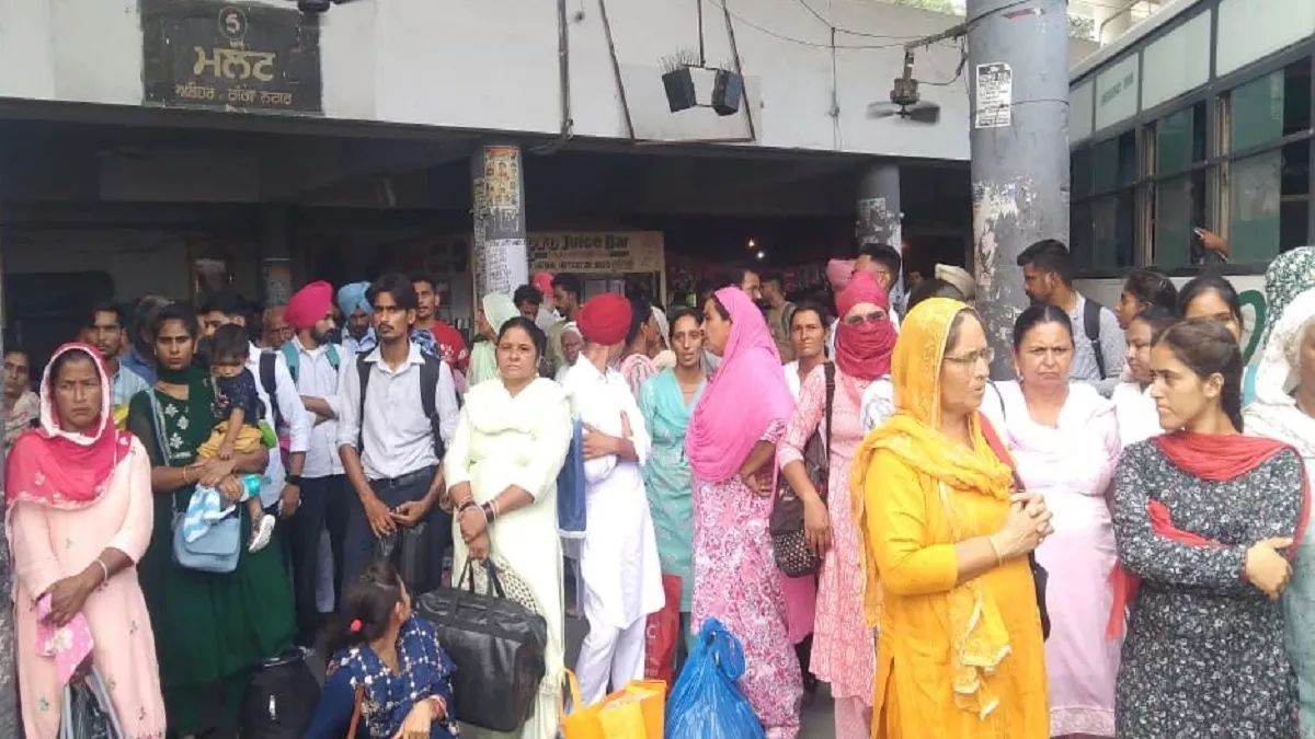 Punjab Roadways, PRTC Contractual Employees Go On Strike, Demand Salary ...